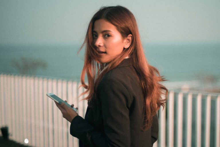 Why Mobile Wallets Are Safer Than Physical Cards